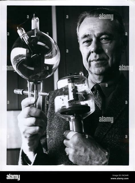 Who Invented The Ray Tube At Isabelle Hugo Blog