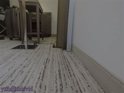 Hotel Shit Under Lamp x ThisVid com 日本語で Hotel Shit Under Lamp x ThisVid com 日本語で