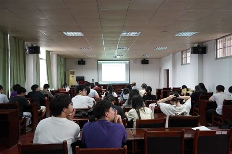 东芬兰大学高晓智教授到我实验室作“和声搜索算法及其应用”学术报告 广西混杂计算与集成电路设计分析重点实验室