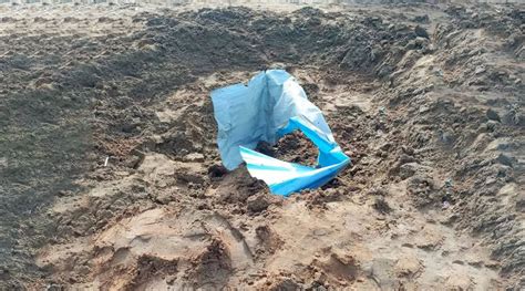 မြင်းခြံမြို့နယ်၊ တဲကြီးရွာကို စစ်တပ်က ဗုံးကြဲ၊ ပြည်သူ ၂ ဦး ဒဏ်ရာရပြီး အိမ်များပျက်စီး