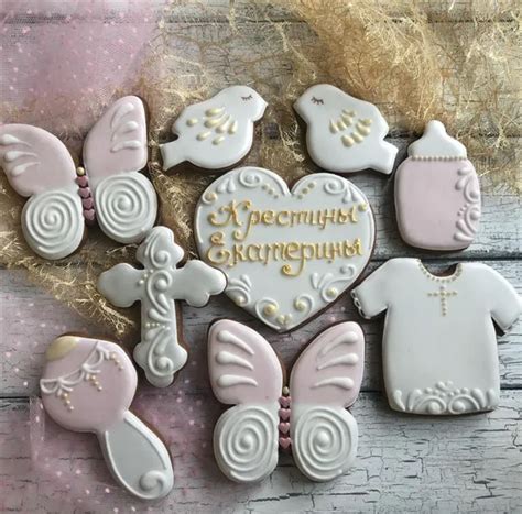 Что дарят крестные на крестины девочке. Что подарить крестнице на ...