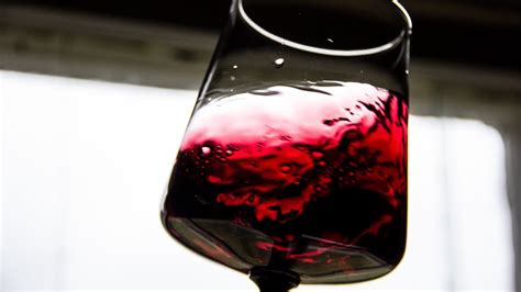 Кислота в вине стоит ли спешить от нее избавляться и как это сделать правильно Youtube