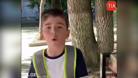 ბრაზი მახრჩობს რვეულზე ახატია რონალდო და მესი უნდა ეხატოს ხვიჩა კვარაცხელია By Tia Ge News