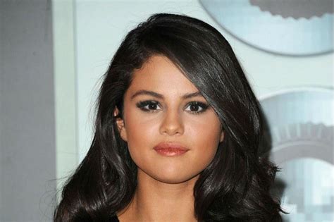 Selena Gomez Absolutely Questioned Sexuality