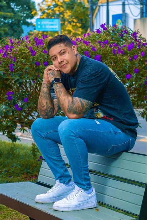 juliÁn pÉrez tv uno de los primeros youtubers en colombia da un giro