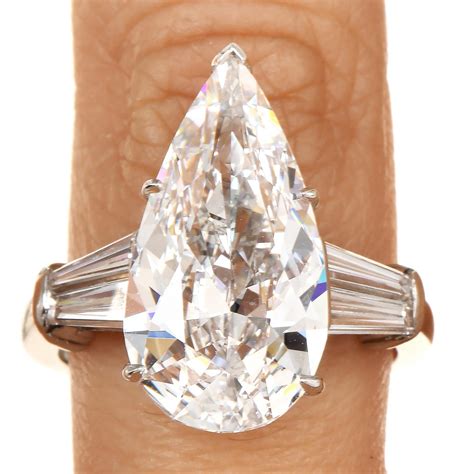Classic Gia 616cts D Vs1 Diamond Pear Shape Engagement Ring For Sale