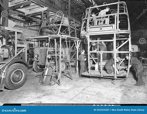 Assembling The Bodies On Aec Bus Chassis 1937 Picture Image 222333330