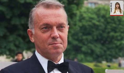 Arkadaşlar Bu Beyfendi Kim çok Güvenilir Birine Benziyor Nft Satan Platform Kuruyormuş Sanırım