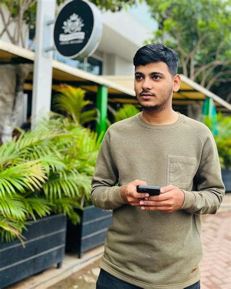 Manish Kadam 💚 Instagood Instalike Instadaily Instafashion