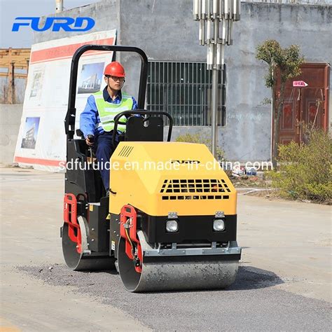 Smooth Wheel Vibratory Roller Road Roller Compactor Compactor And