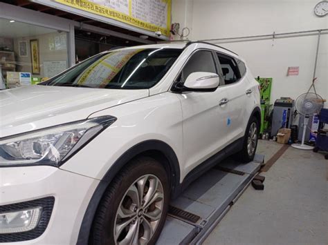 싼타페dm 자동차 운전석 차 문이 잠겨서 안에서와 밖에서 모두 열리지 않음차 문 잠금장치 도어록 고장 수리자동차 문이 안쪽과