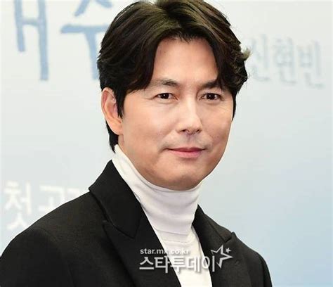 정우성 ‘혼외자 출산 문가비 아닌 오랜 연인과 혼인신고