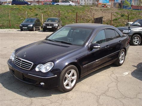2006 Mercedes Benz C Class Information And Photos Momentcar