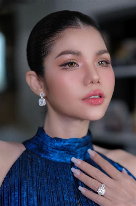 លេងស្ទាយ៍មួយឈុតនេះ មាស សុខសោភា ជះសម្រស់ឡើងស្អាតខ្លាំង Khmerload Cambodia Latest News