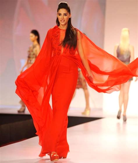 Pix Red Hot Nargis Movies