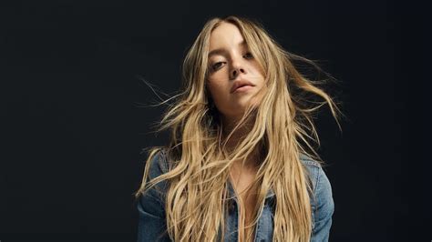 American Eagle Sees Sales Boom Amid Sydney Sweeney Ad Controversy Abc