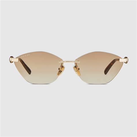 Cat Eye Frame Sunglasses In Gold Toned Gucci® Es