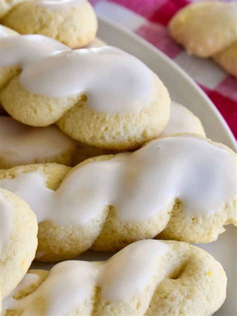 Ricciarelli Cookies Chewy Italian Almond Cookies This Italian Kitchen