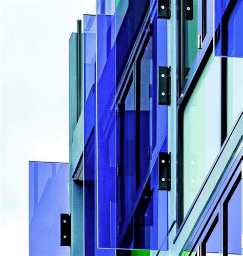 Vanceva® Colour Laminated National Glass