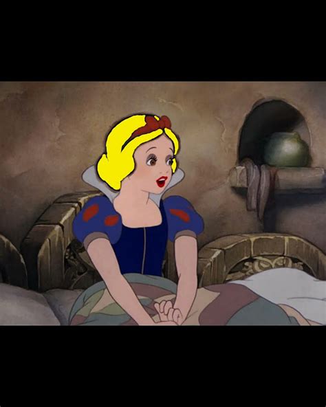 Главный женский персонаж БЕЛОСНЕЖКА ИЗ МУЛЬТФИЛЬМА похожа на МЭРИЛИН МОНРО персонаж из