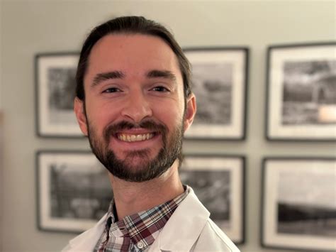 Alumni Stories Derrill Schumpert M D Rock Star Genetics And