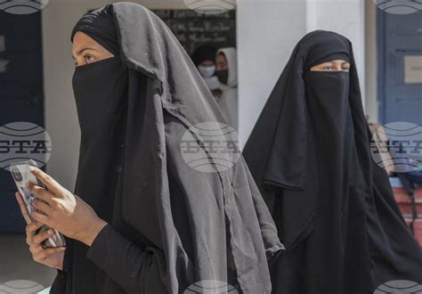 Американка беше задържана в Саудитска Арабия след като обвини бившия си мъж саудитец че е