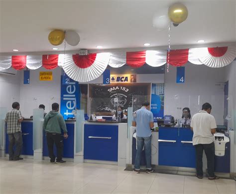 Pegawai Bca Berkostum Sma Rindonesia