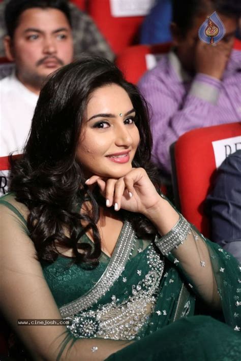 Raagini Spicy Pics Photo Of