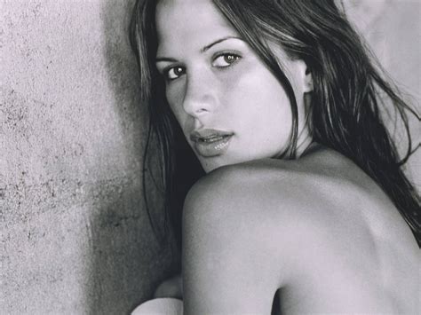 Rhona Mitra Actresses 720P HD Wallpaper