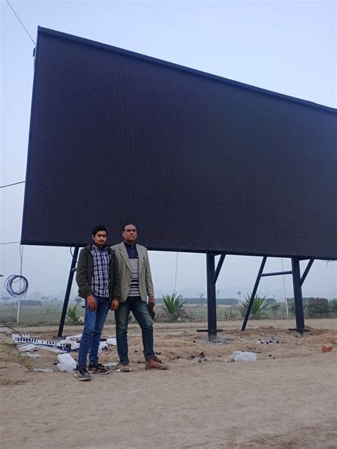 Pixel Perfect Lahore Race Club S Dazzling Smd Screen Extravaganza