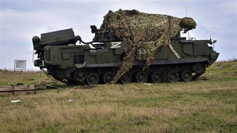 Майже 100 тисяч вояків та понад 3000 танків втратила РФ у війні проти ...