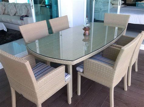 Stunning And High Quality Synthetic Rattan Dining Table Set