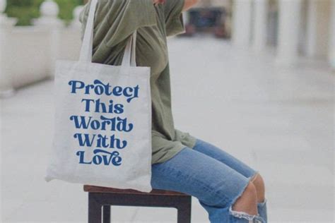 chunky script font modern serif font groovy script font proreate font cricut font