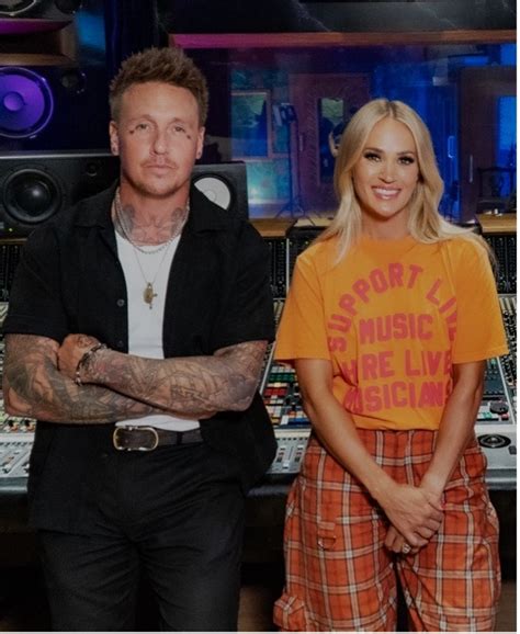 Carrie Underwood Unites With Papa Roach To Sing “leave A Light On Talk