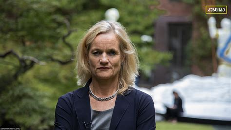 კრამონი 10 წლის წინ ივანიშვილმა გასაოცარი დემოკრატიის პირობა დადო