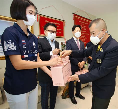 วันนี้ คุณธนฑิตย์ รักตะบุตร เลขาธิการ สมาคมกีฬาเทควันโดแห่งประเทศไทย นำคณะผู้ฝึกสอนและนักกีฬาเท