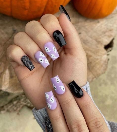 Halloween Ghost Nail Designs