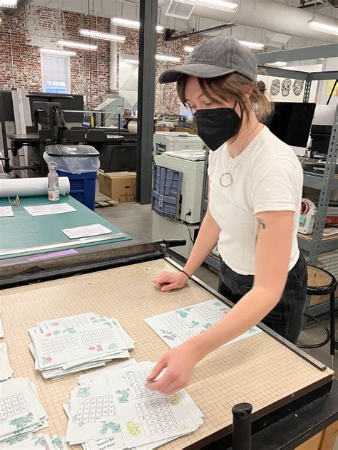 Free Bleed · Material Drifter