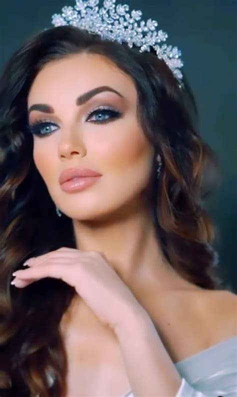 Sofia Eva Model Agency