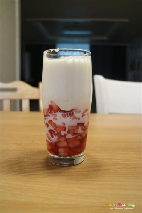 딸기라떼 만들기