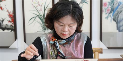 Xu Wenying Suzhou Embroidery Artist