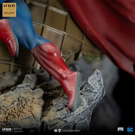 Sideshow Announces Superman Vs Doomsday 110 Scale Statue
