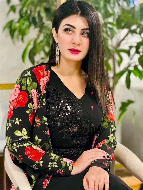 میری شادی بڑی عمر کے مولانا صاحب سے ہوگئی ، مگر شادی کی رات وہ کمرے میں