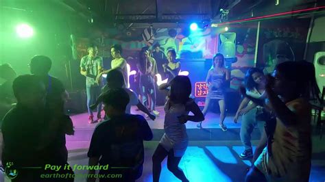 Jessa And Aksel Check Out The Nightlife In Mango Cebu