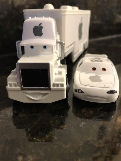 Disney Pixar Cars 3 Diecast White Apple Racers Truck With 84 Mac Icar