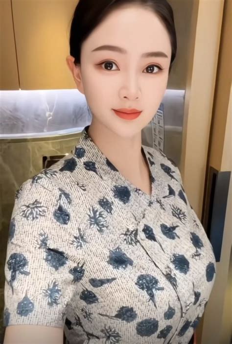 南航最美空姐空姐 首頁交友資訊 空姐值勤中