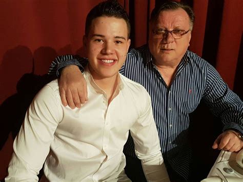 Ostvarenje Sna Ibro Bublin Nastupa Sa Legendom Narodne Muzike Foto Grand Online