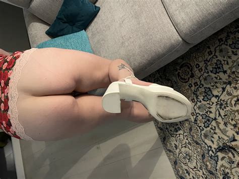 Milf With Round Ass Nude Pics Xhamster