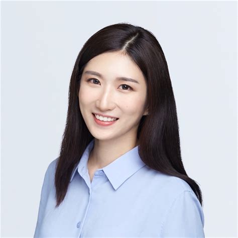 李梦雨：将童年游戏与现代艺术完美融合的创新艺术家 中国周刊