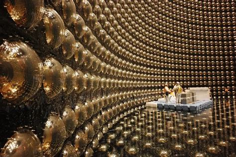 Inside Super Kamiokande The Japanese Neutrino Detector Unlocking The